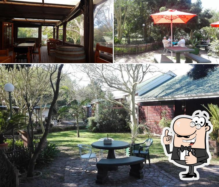 Elephant Walk Restaurant & Chalets, Port Elizabeth - Restaurant reviews