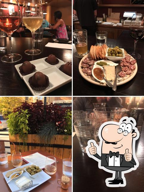 Stave Wine Bar And Market in Normal - Restaurant reviews