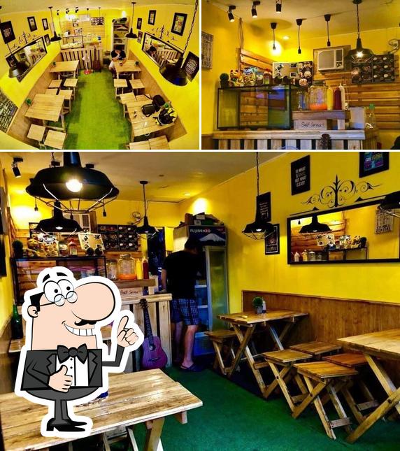 Guitar Food Hub and Refreshment restaurant, General Santos City