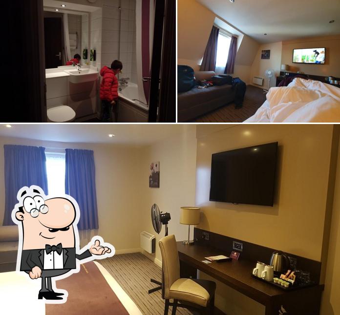 Premier Inn Dundee North hotel, Dundee - Restaurant menu, prices and ...