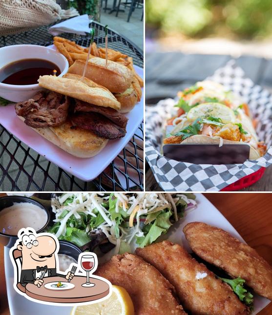 Moose Knuckle Burgers and Brew in Coolin - Restaurant menu and reviews
