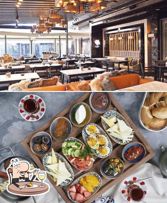 Ikon Happy Moon's, Istanbul - Restaurant menu, prices and reviews