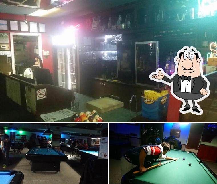 Celebrity Billiards & Sports Bar in Hamilton - Restaurant menu and reviews
