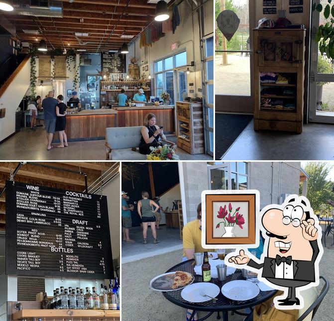 Clyde's Corner, Phoenix - Restaurant menu, prices and reviews