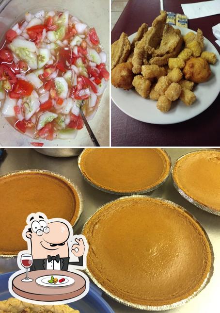 Ridge Restaurant, Tennessee Ridge - Restaurant menu, prices and reviews