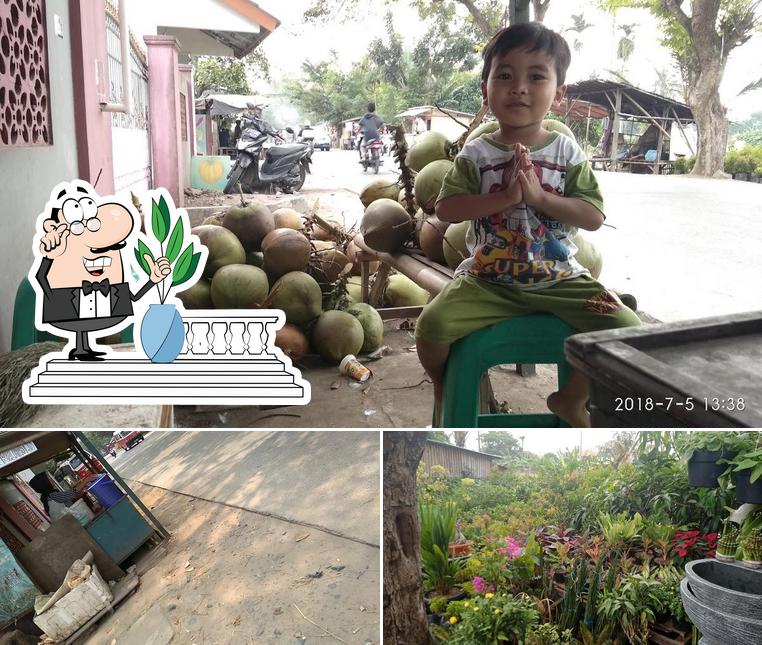 ES KELAPA MUDA RIVAL BAHRI DGN VARIAN RASA BUAH ASLI cafe, Tangerang ...