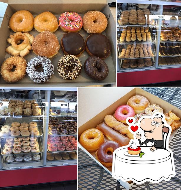 BoSa Donuts, 1144 S Country Club Dr in Mesa - Restaurant menu and reviews