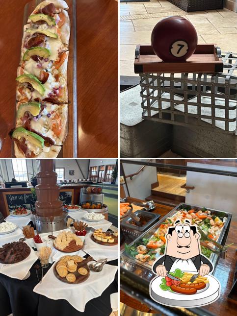 Pinstripes, South Barrington - Restaurant menu, prices and reviews