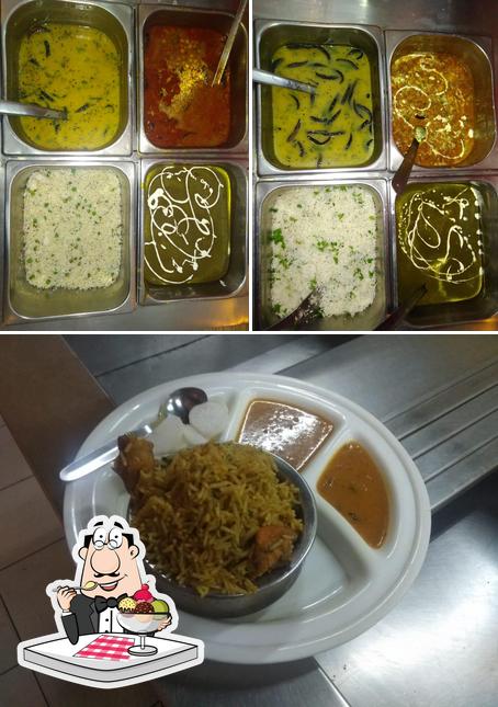 Comesum, Mughalsarai Rly. Settlement - Restaurant menu, prices and reviews