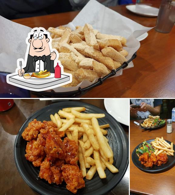 Crispy Cluckers Newington, Newington - Restaurant menu, prices and reviews