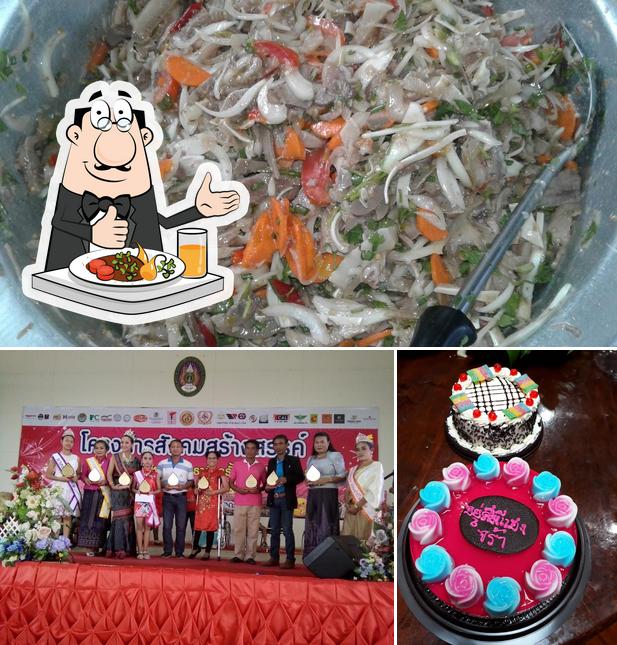 บ่อตกปลา ครัวตอง555 cafe, Udon Thani - Restaurant reviews