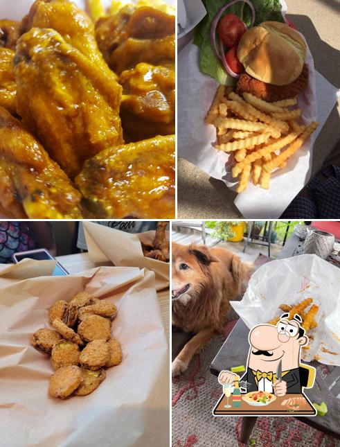 Wing Slingers, Denver - Restaurant menu, prices and reviews