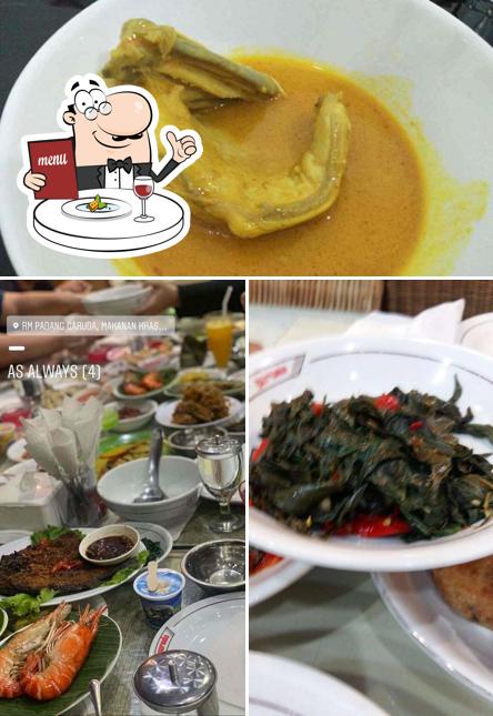 Garuda restaurant, North Jakarta, Jalan Raya Boulevard Barat Blok LA 1 ...