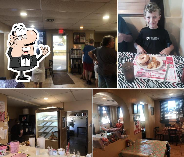 Trackside Donuts & Cafe in Bonita Springs - Restaurant menu and reviews