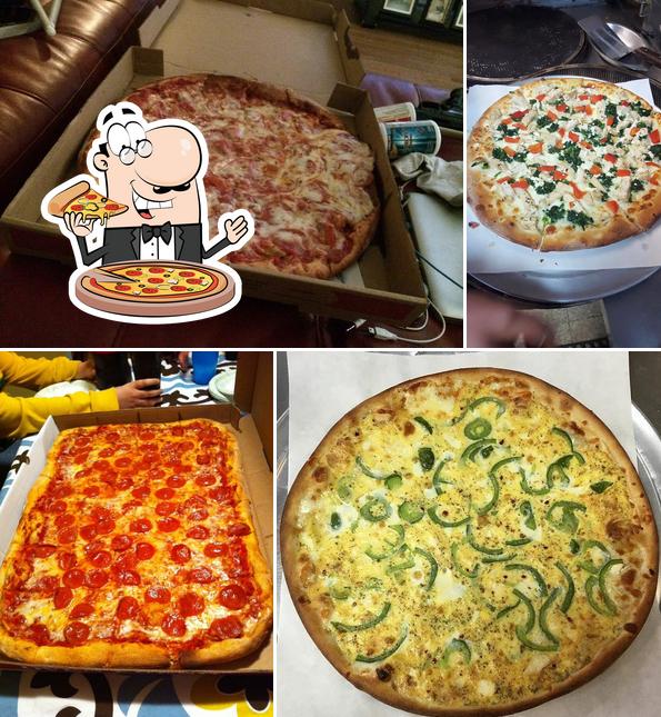 Rocky's Pizza Restaurant in Waterbury - Restaurant menu and reviews