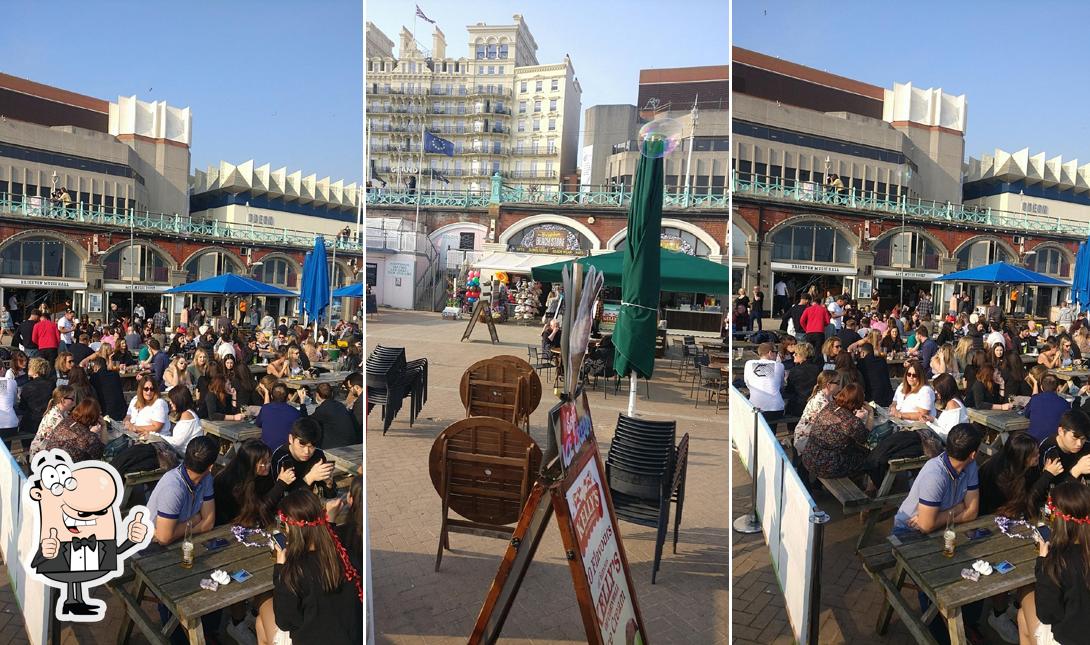 Beach Walk Cafe & Coffee Bar in Brighton - Restaurant reviews