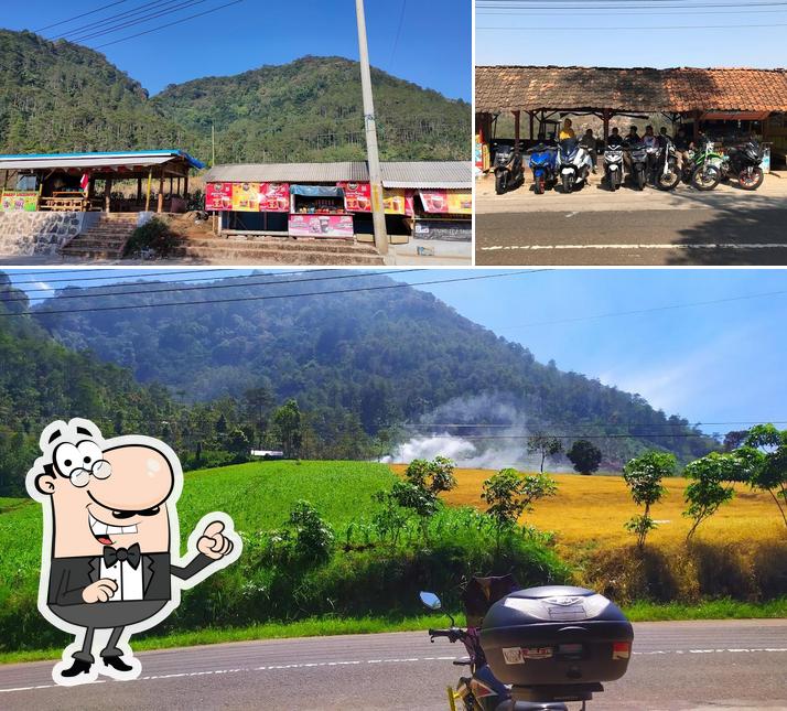 Warkop Cijapati cafe, Indonesia - Restaurant reviews