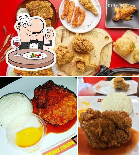Rocket Chicken CILONGOK restaurant, Cikidang - Restaurant reviews