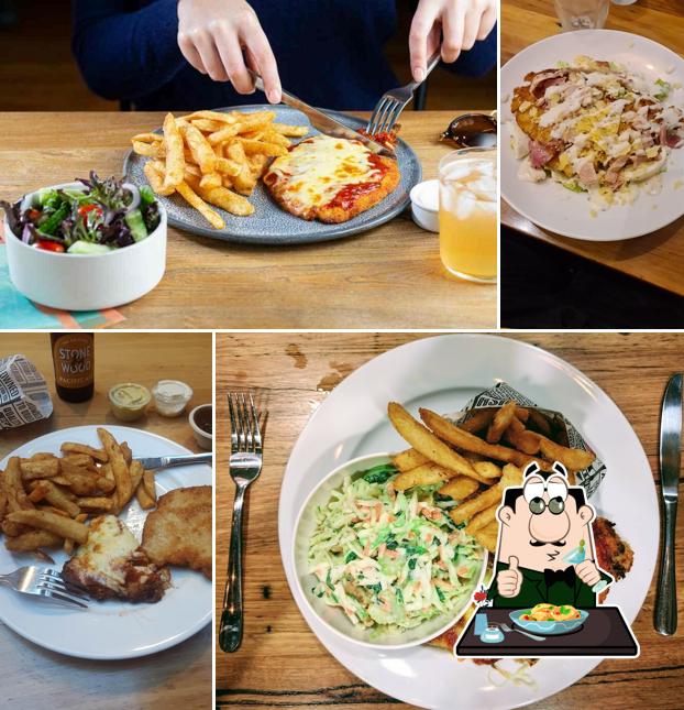 Schnitz Cairns in Cairns - Restaurant menu and reviews