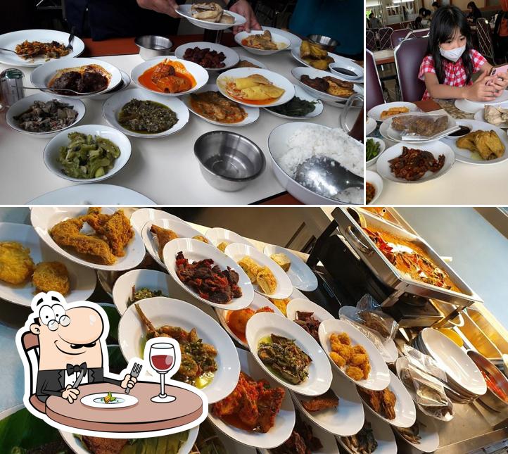 Restoran Simpang Raya Semarang restaurant, Semarang - Restaurant reviews