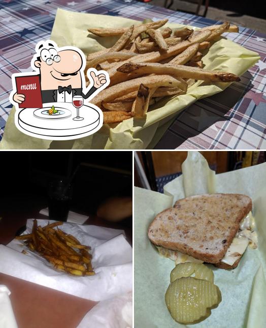Stanich's, Parking lot, 4915 NE Fremont St in Portland - Restaurant ...