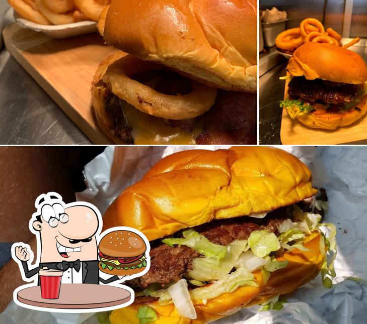 Chewy's Grill in Pickering - Restaurant menu and reviews