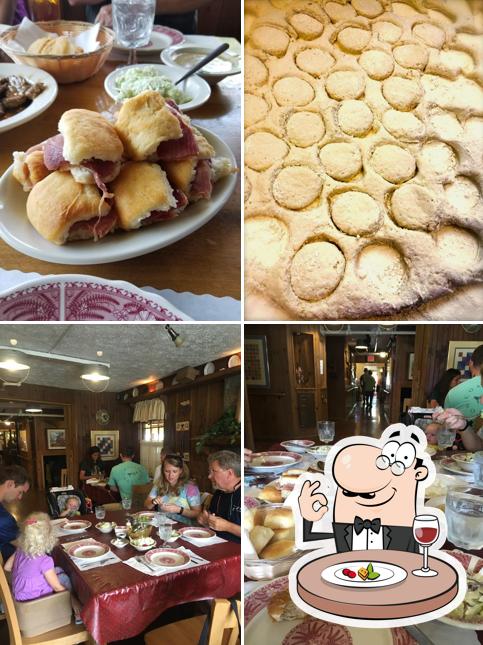 Dan'l Boone Inn, Boone - Restaurant menu, prices and reviews