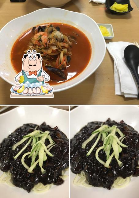 Lee Mangu Noodles, Buena Park - Restaurant menu, prices and reviews