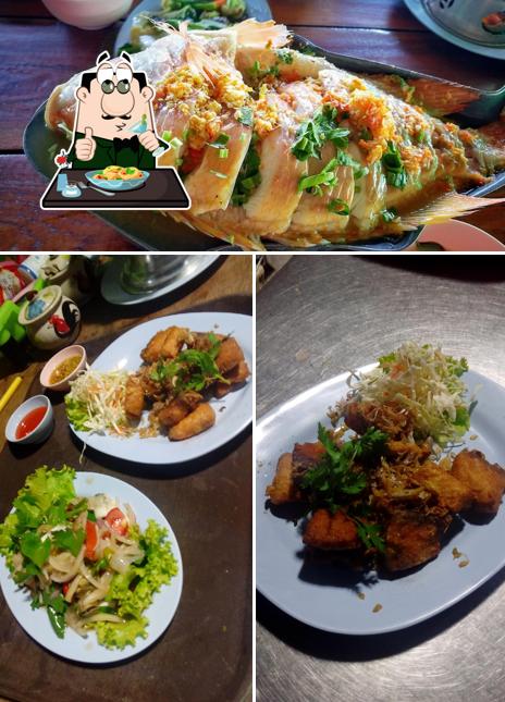 Thon Salawin Khun Yuam, Khun Yuam - Restaurant menu, prices and reviews