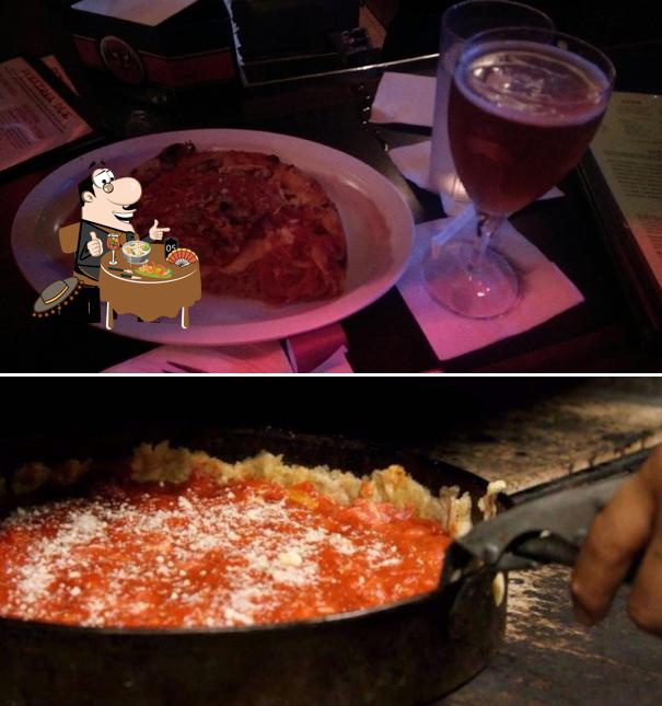 Pizzeria Due, Chicago, Grand (línea Roja) - Menú del restaurante ...