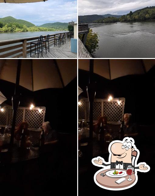 River City Grill & Pub, Hinton - Restaurant menu, prices and reviews