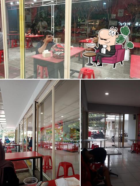 Ayam Geprek Mr Suprek Koni restaurant, Surabaya - Restaurant reviews