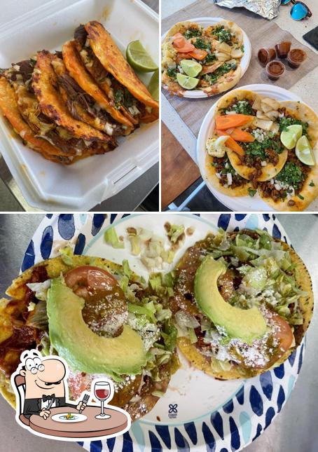 Tacos El Lobo in Sultan - Restaurant reviews