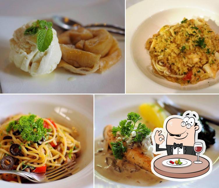 Sireena Italian Restaurant シリーナー, Klang Dong, กุดคล้า ผ่านศึก ต ...