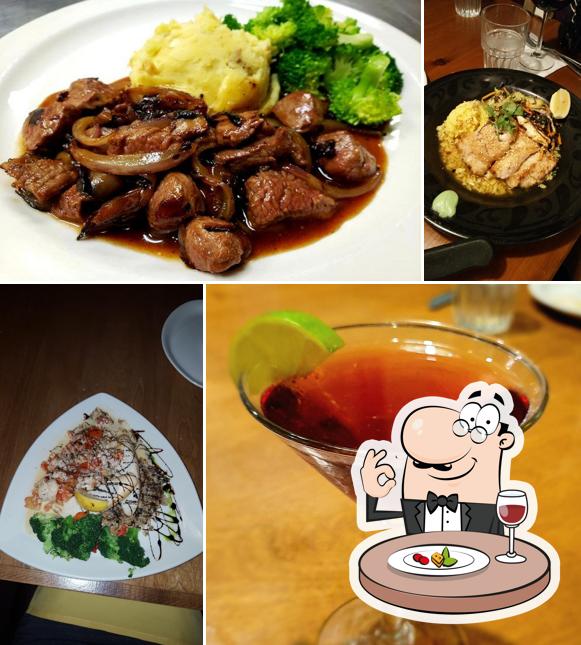 Houligans Steak & Seafood Pub, Eau Claire - Restaurant menu, prices and ...