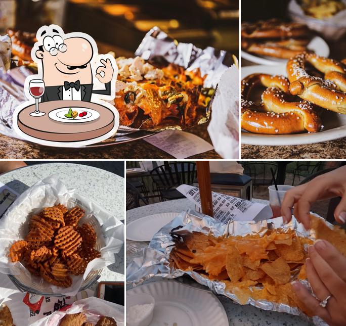 Top 5 pubs & bars in Old Orchard Beach, july 2025 - Restaurant Guru