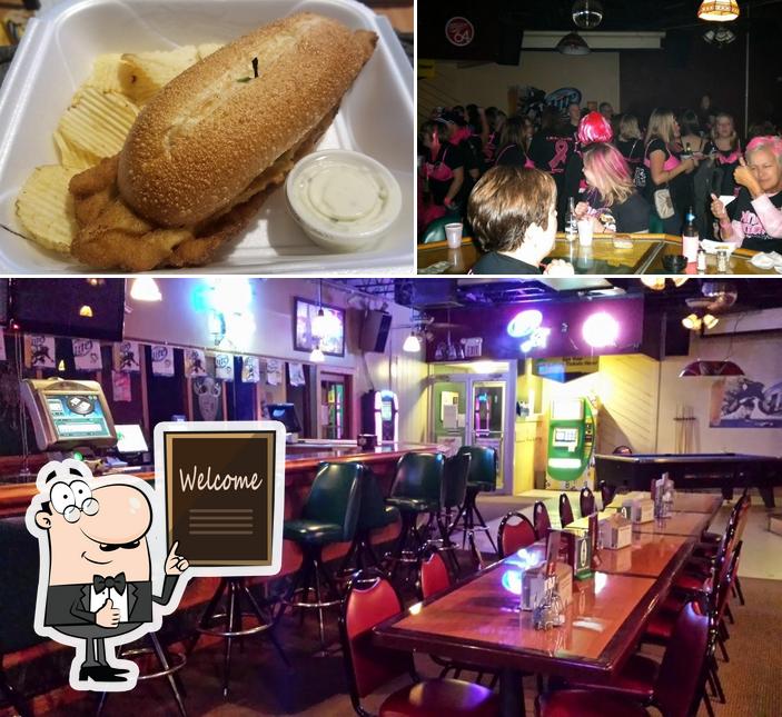 Crossbow Lounge, Lyndora - Restaurant menu, prices and reviews
