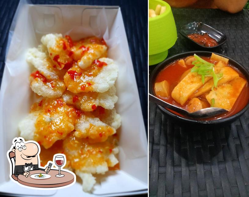 Twinkle Cafe, Tangerang - Restaurant menu and reviews