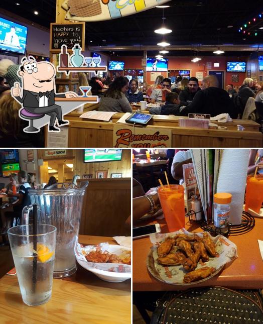 Pub y bar Hooters, Countryside, South La Grange Road - Carta del ...