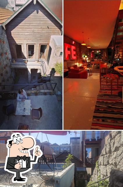 Almada ponto pub & bar, Porto - Restaurant menu and reviews