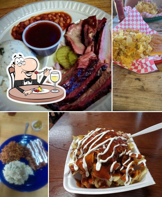 Chuck's BarBQ & Burgers, Evadale - Restaurant menu, prices and reviews