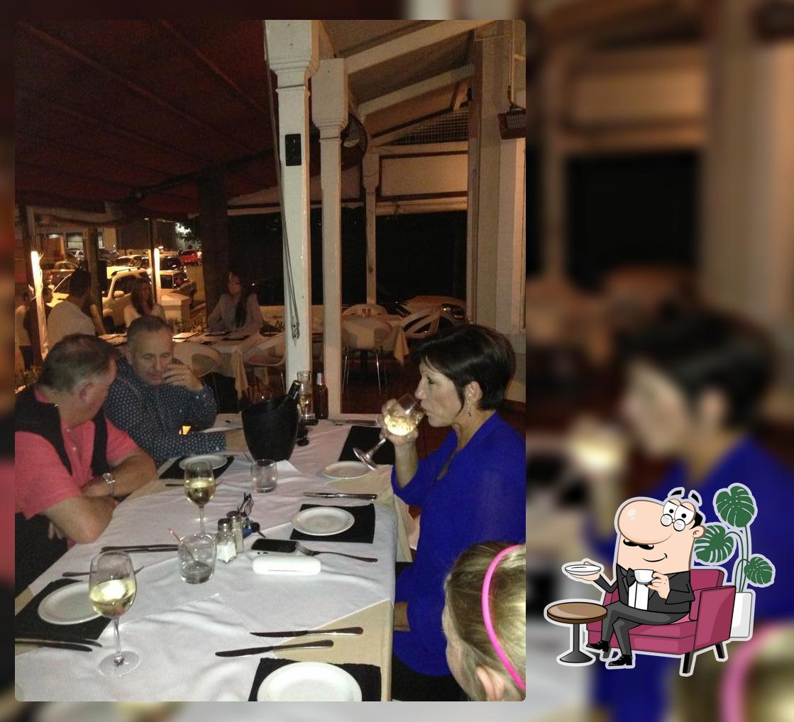 Hemingways Bistro restaurant, Berea