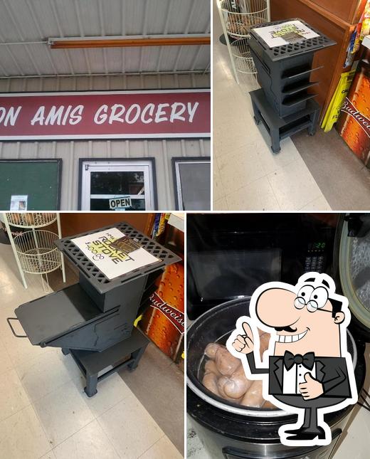 BON AMIS Grocery/deli/pizza/hardware in USA - Restaurant reviews