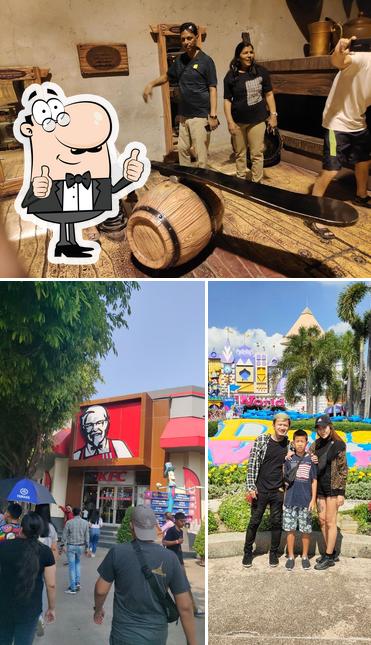 KFC Dreamworld Amusement restaurant, Bueng Yitho, Dreamworld ...