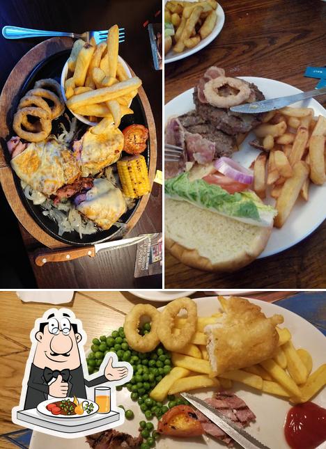 The Colcot Arms Hotel, Barry - Restaurant menu, prices and reviews