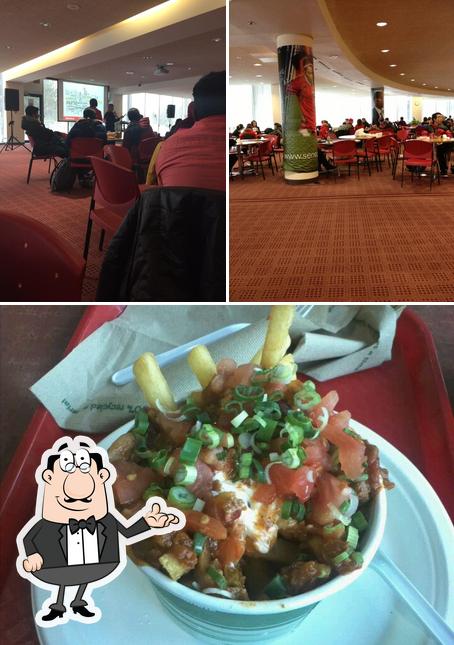 Seneca Cafeteria in Markham