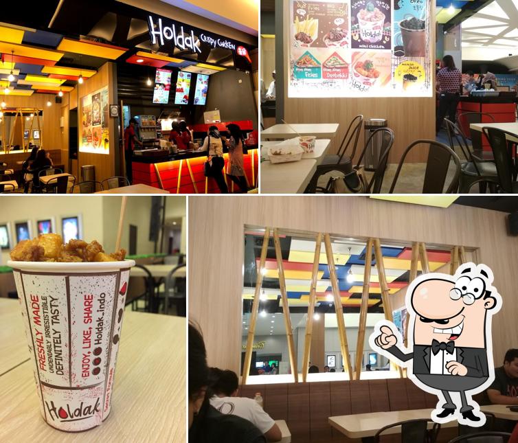 Holdak Crispy Chicken restaurant, Makassar - Restaurant reviews