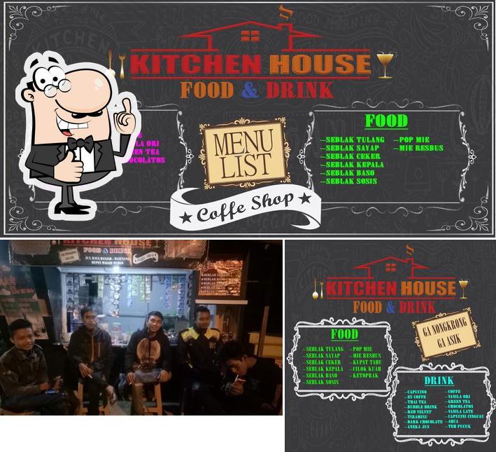 Kitchen House Food restaurant, Madura