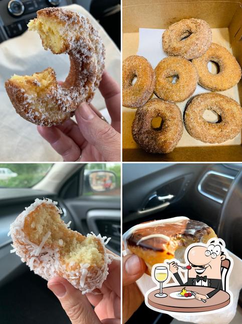 Country Donuts, Elgin - Restaurant menu, prices and reviews