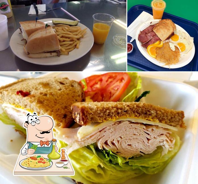 Phil's Deli & Grill in Los Angeles - Restaurant menu and reviews
